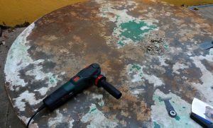 Comment repeindre une table en fer rouillée ? - Forumbrico